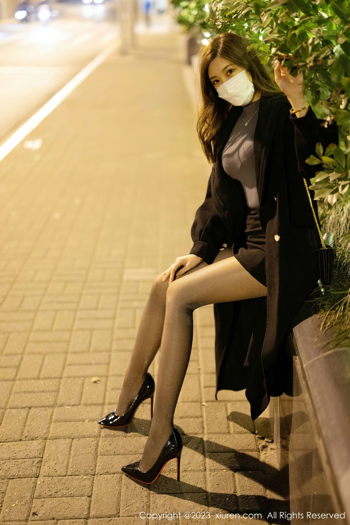XiuRen 秀人 No.6395 绮里嘉ula 黑色短裙江浙沪旅拍1 - 尤物秀专注美女套图分享！