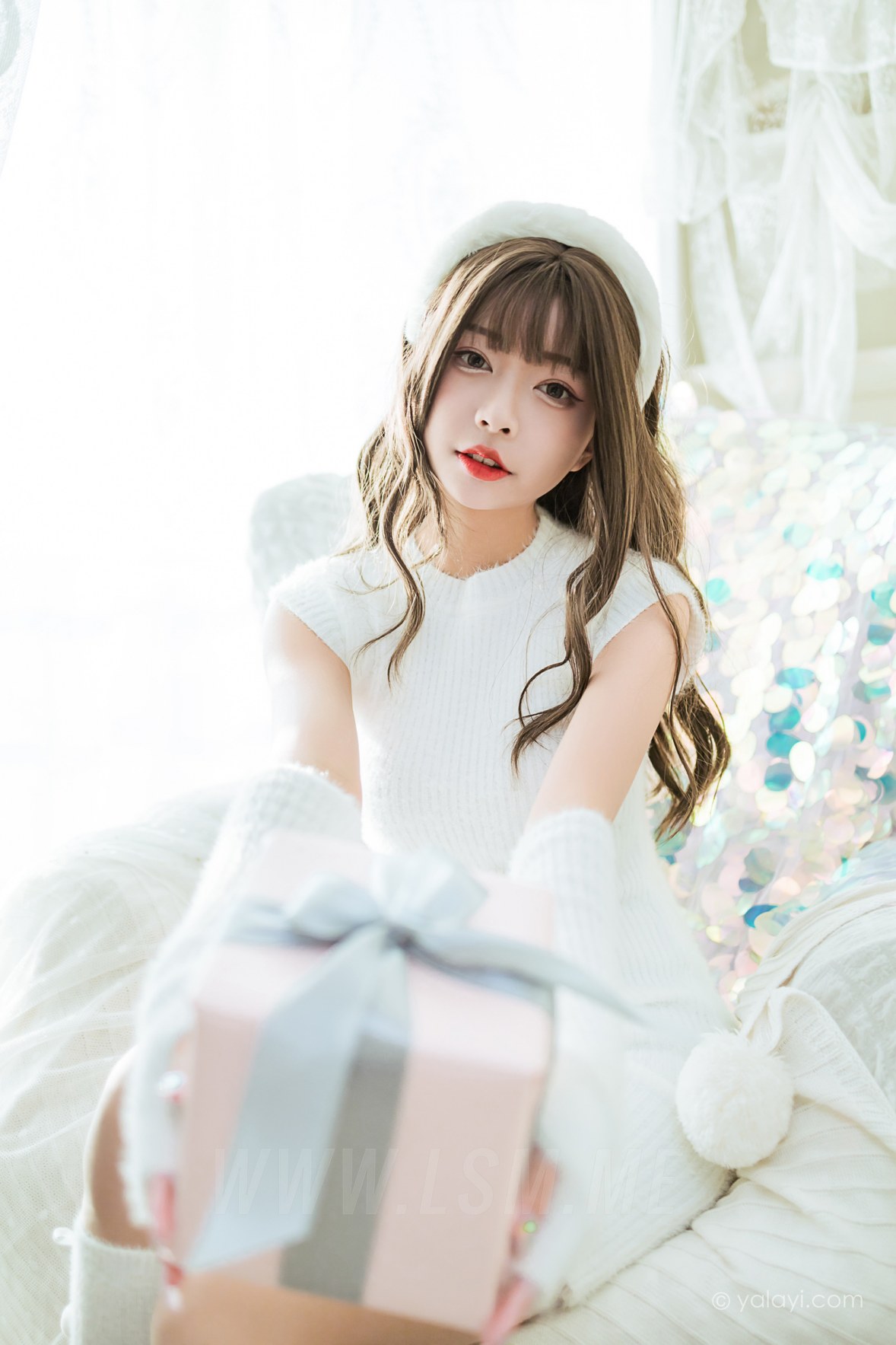 YALAYI 雅拉伊 Vol.851 阿瞬 圣诞礼物 - 尤物秀专注美女套图分享！